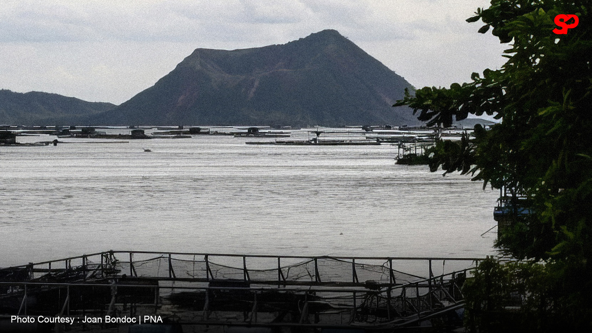 Taal Volcano under Alert Level 1 amid phreatomagmatic eruption - Sunday ...